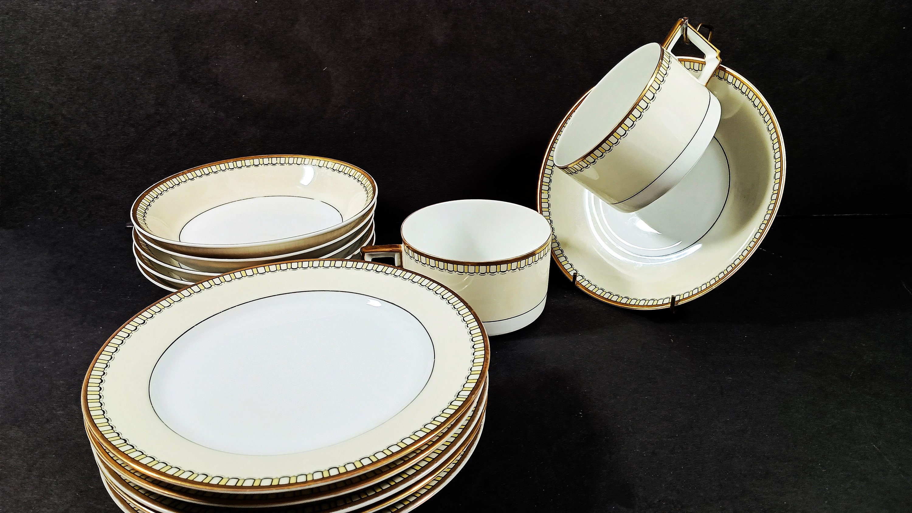 13-piece Set of Heinrich and Co H&C Selb Bavaria HC287 Art 13-piece Set of Heinrich and Co H&C Selb Bavaria HC287 Art