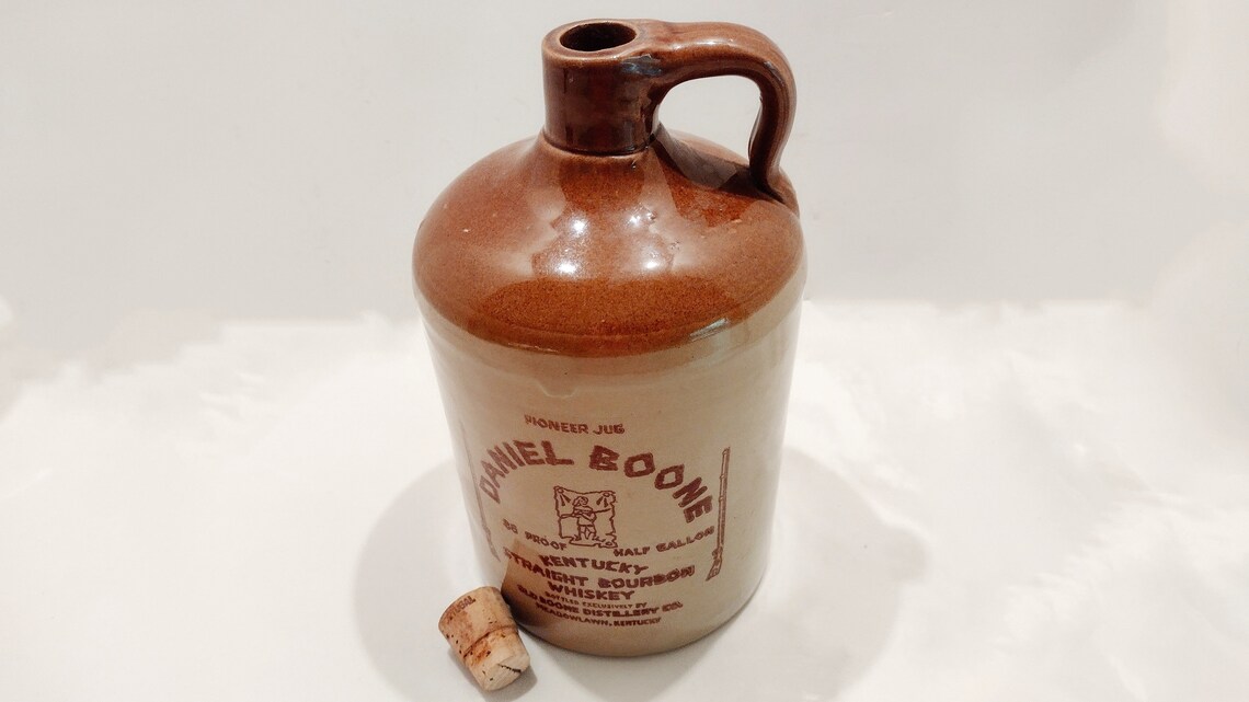 Vintage Daniel Boone Kentucky Straight Bourbon Whiskey 1/2 Gallon Jug ...