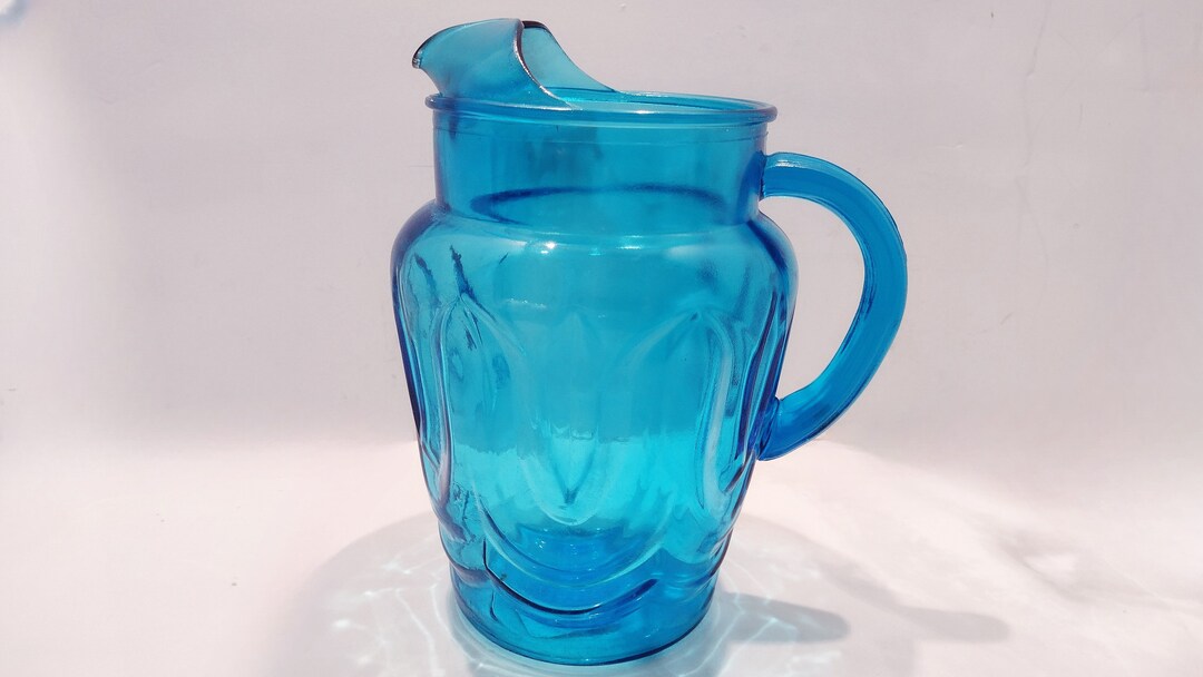 Anchor Hocking Colonial Blue Tulip 80 Ounce Glass Pitcher. Mid Century ...