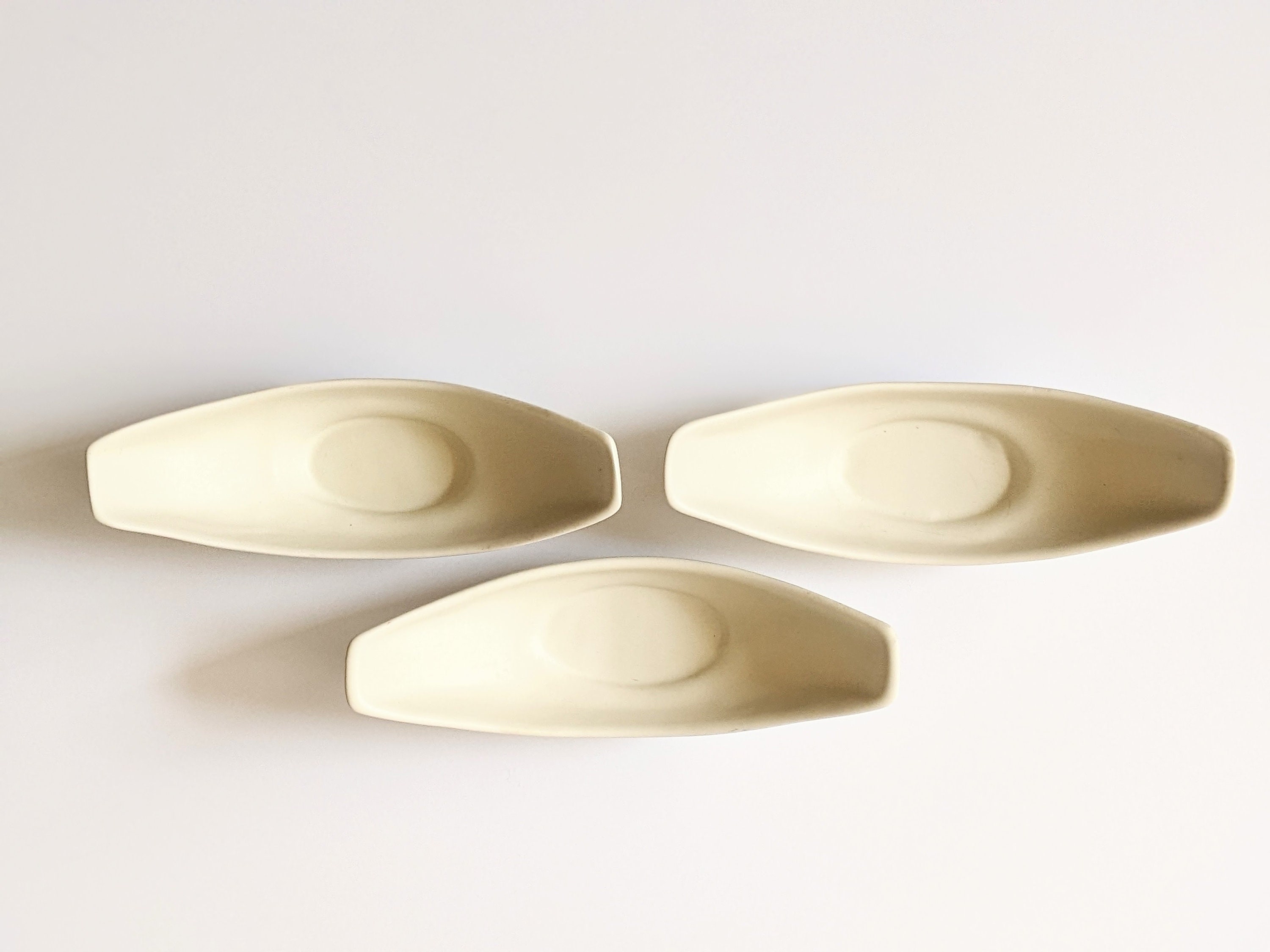Bowls Home & Living White Mod Retro Oblong Decorative or Charcuterie ...