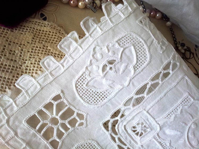 Diving Vintage Handmade Needle Lace Cutwork Embroidery Pieces - Etsy