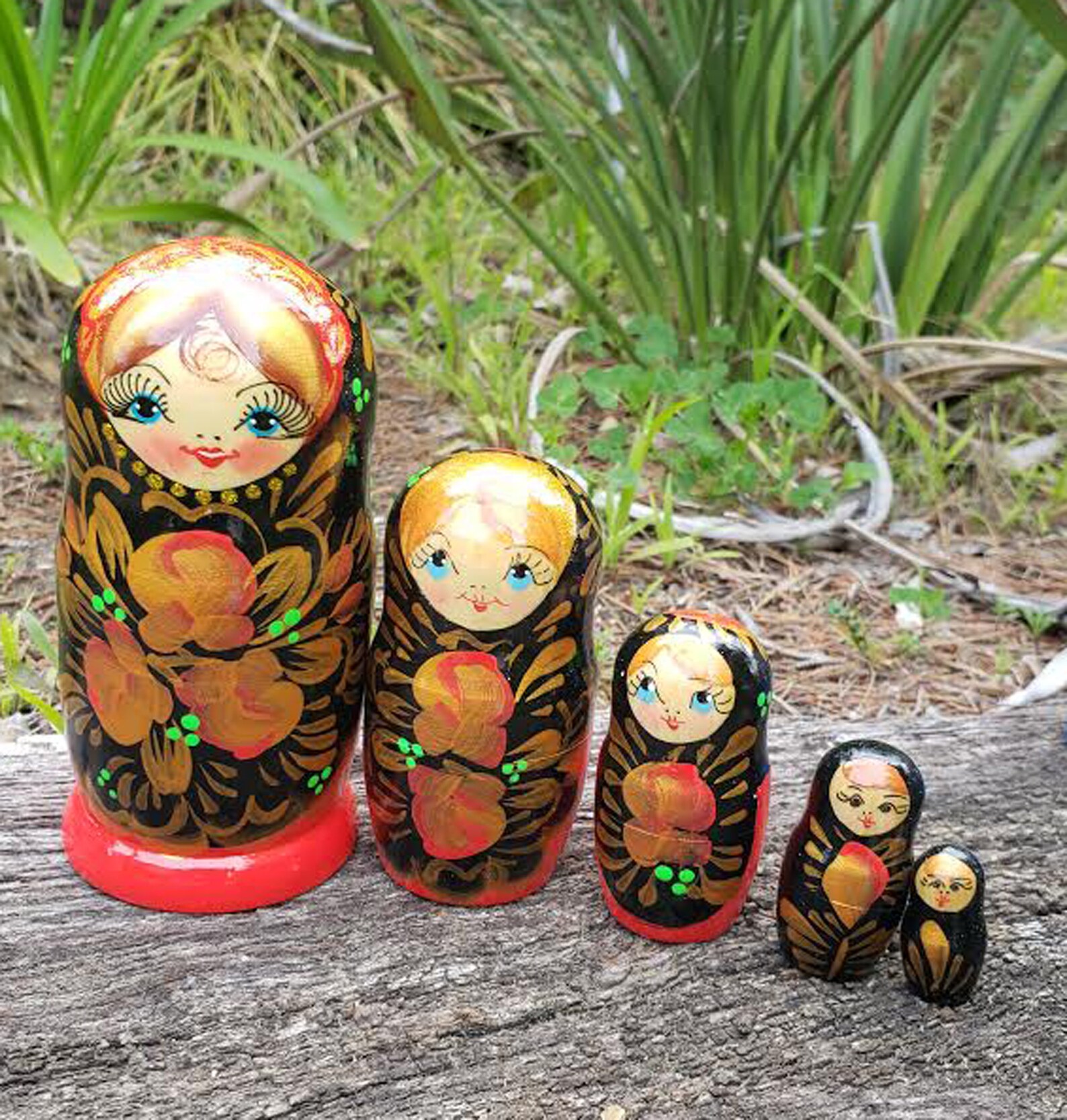 Traditional Nesting Dolls Set in Blue or Black Beautiful - Etsy
