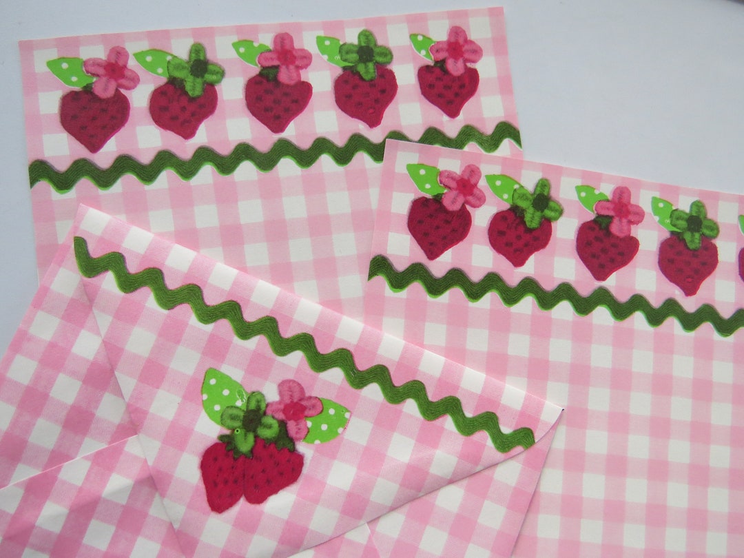 Vintage Strawberry Stationery ~ Gingham Checkerboard ~ Strawberry and ...