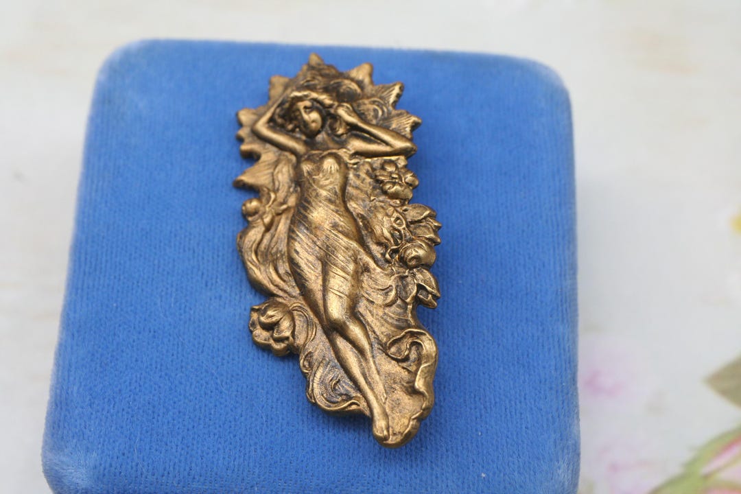 Alphonse Mucha Brooch: Vintage Inspired Art Nouveau Goddess Pin - Etsy