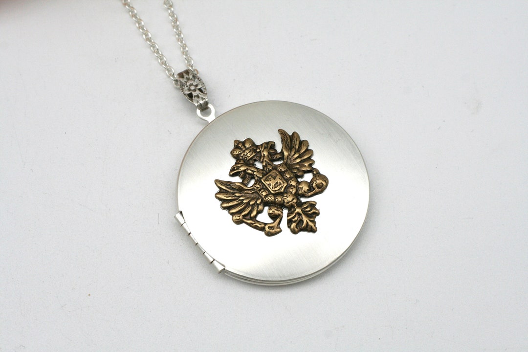 Coat of Arms Locket Necklace, Round Silver Locket, Coat of Arms Jewelry ...