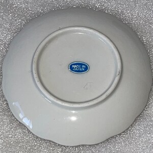 Collectible Small Plate Vintage Sea World Penguin Rockhoppet 1985 Japan ...