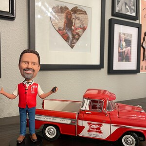 Custom Female Bobblehead: Personalized Gift for Wife, Girlfriend, Boss ...