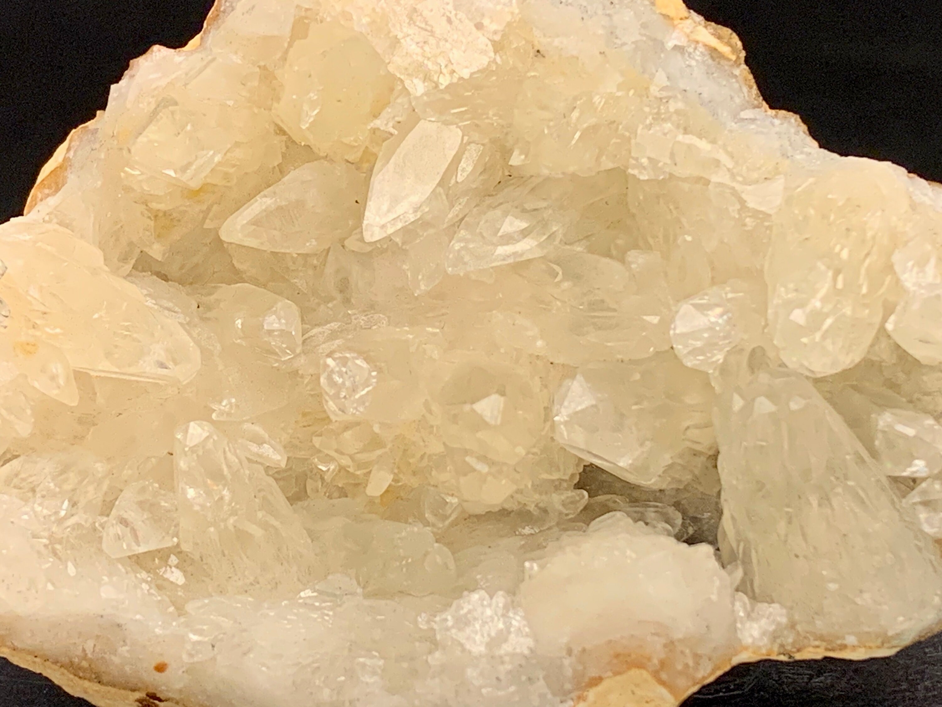 Jewel Calcite Scalenohedron Crystals on Clay Matrix from - Etsy.de