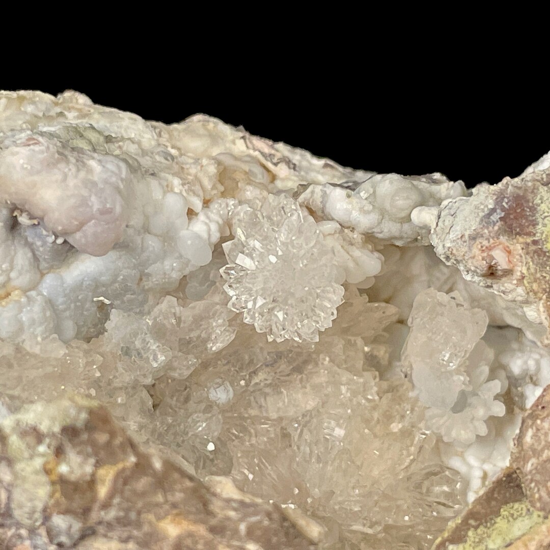 Rare "pinwheel" and "flower" Quartz in a Geode From Utah - Etsy