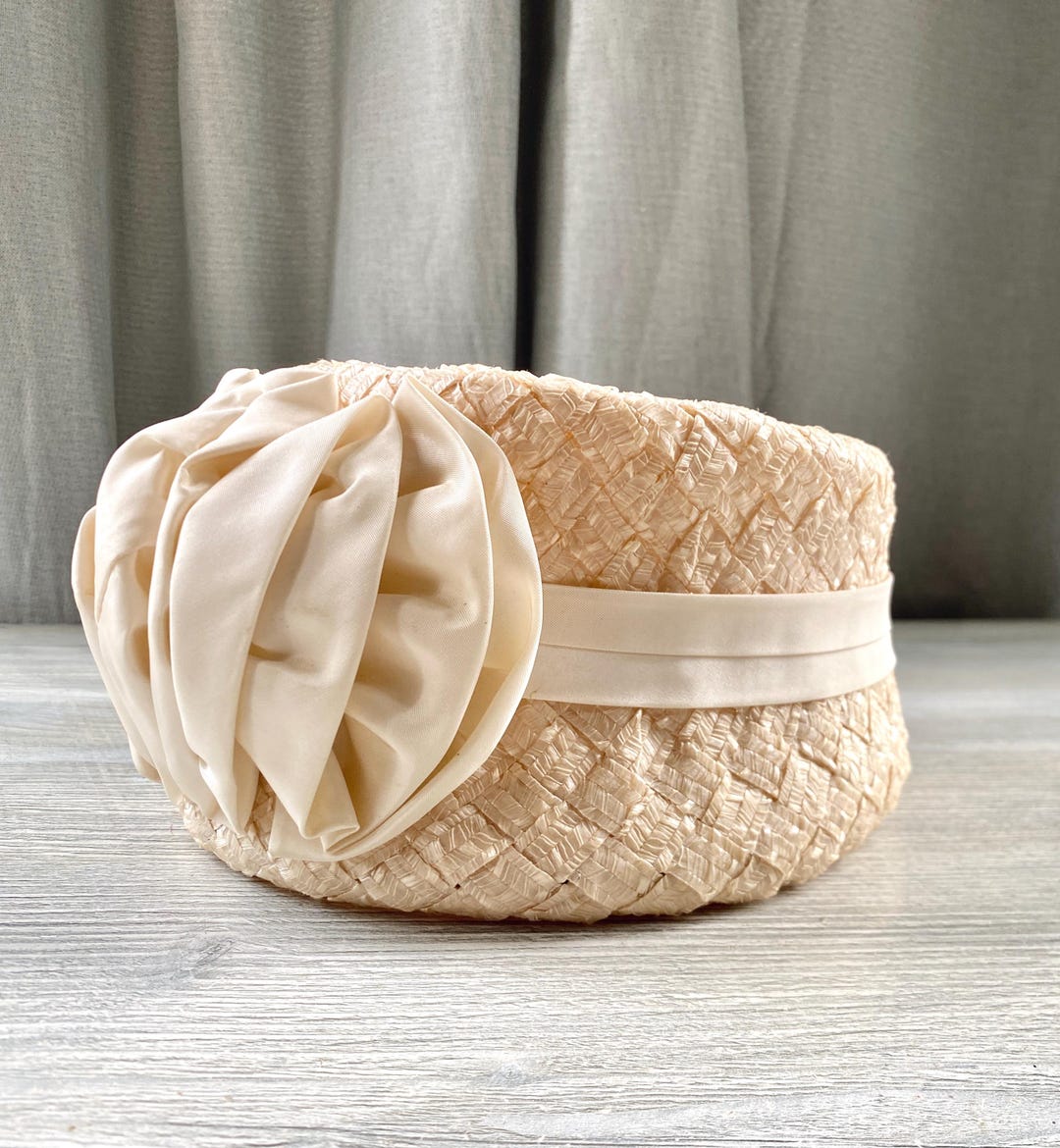 Vintage White Cream Formal Ladies Hat With Large Bow - Janyth Roy New ...