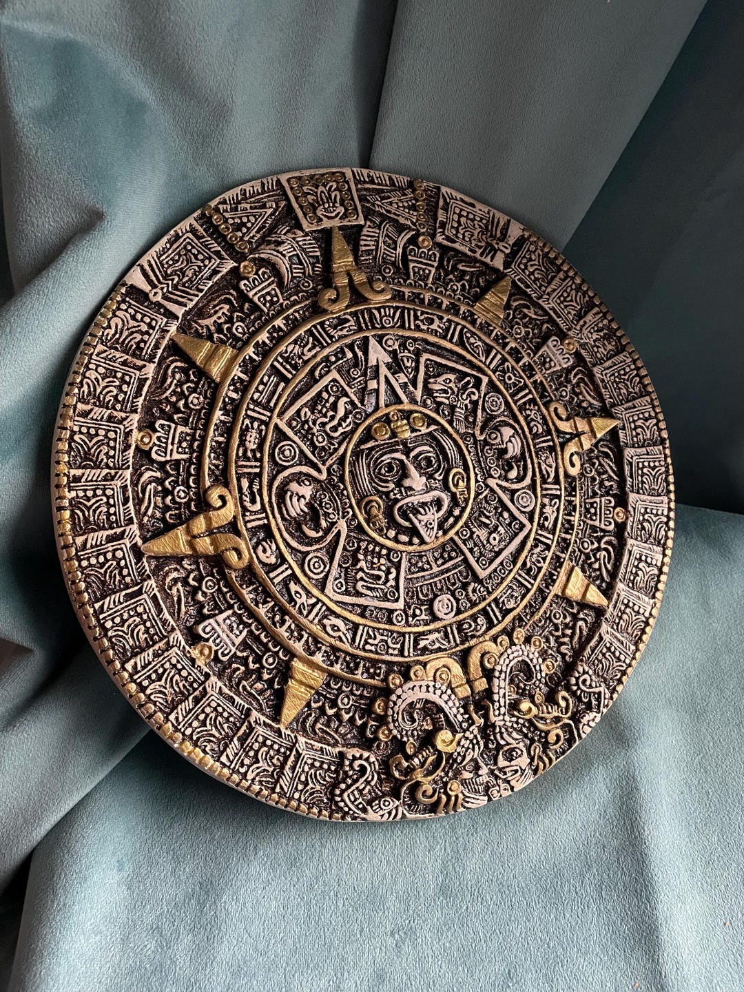 Vintage Aztec Mayan Sun Stone Calendar Sculpted Chalkware Medallion ...