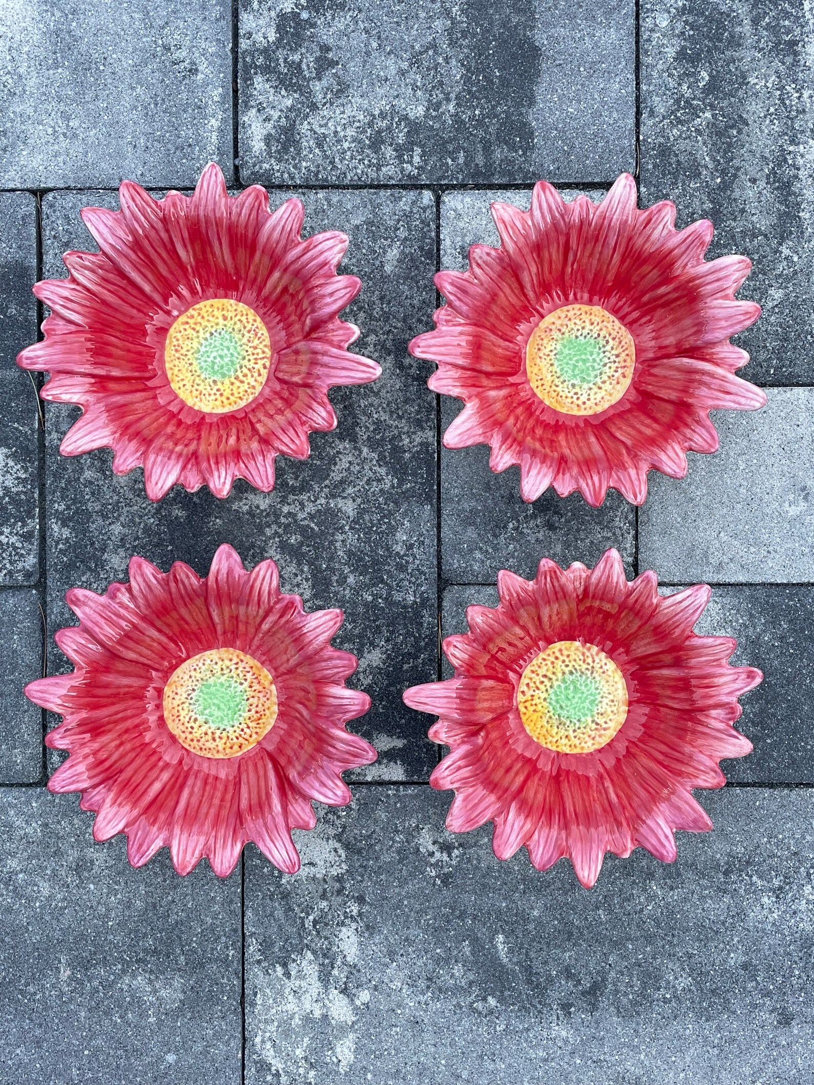 Vintage Pink Daisy Shaped Ceramic Bowls by Becca Signature Collection ...