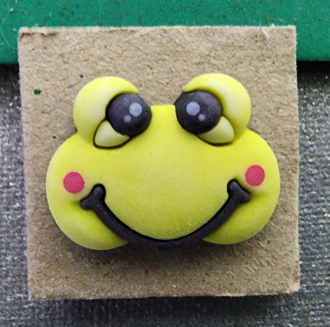 Silly Happy Green Frog Face Button. Nice Detail. 3 Fun Shanked Shank ...