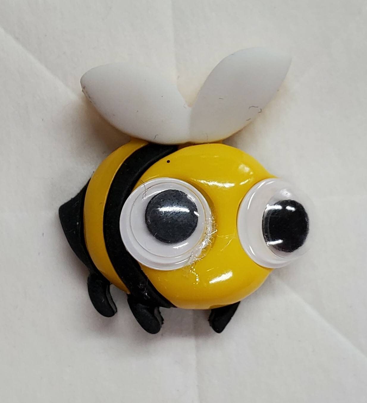 Critter Buttons Bug Eyed. Wounderful Detail. Googly Eye 5 - Etsy