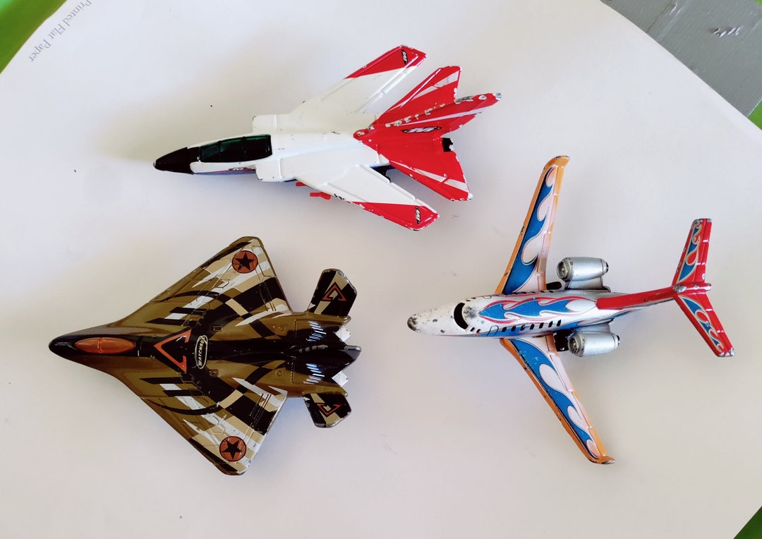 Lot of 3 Mattel Planes. 2000, Sky Busters SB22 Tornado, 2092 Sky ...