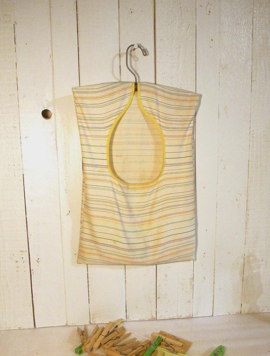 Clothespin Bag in Nice Gently Used Vintage Condition for Home, Cottage ...