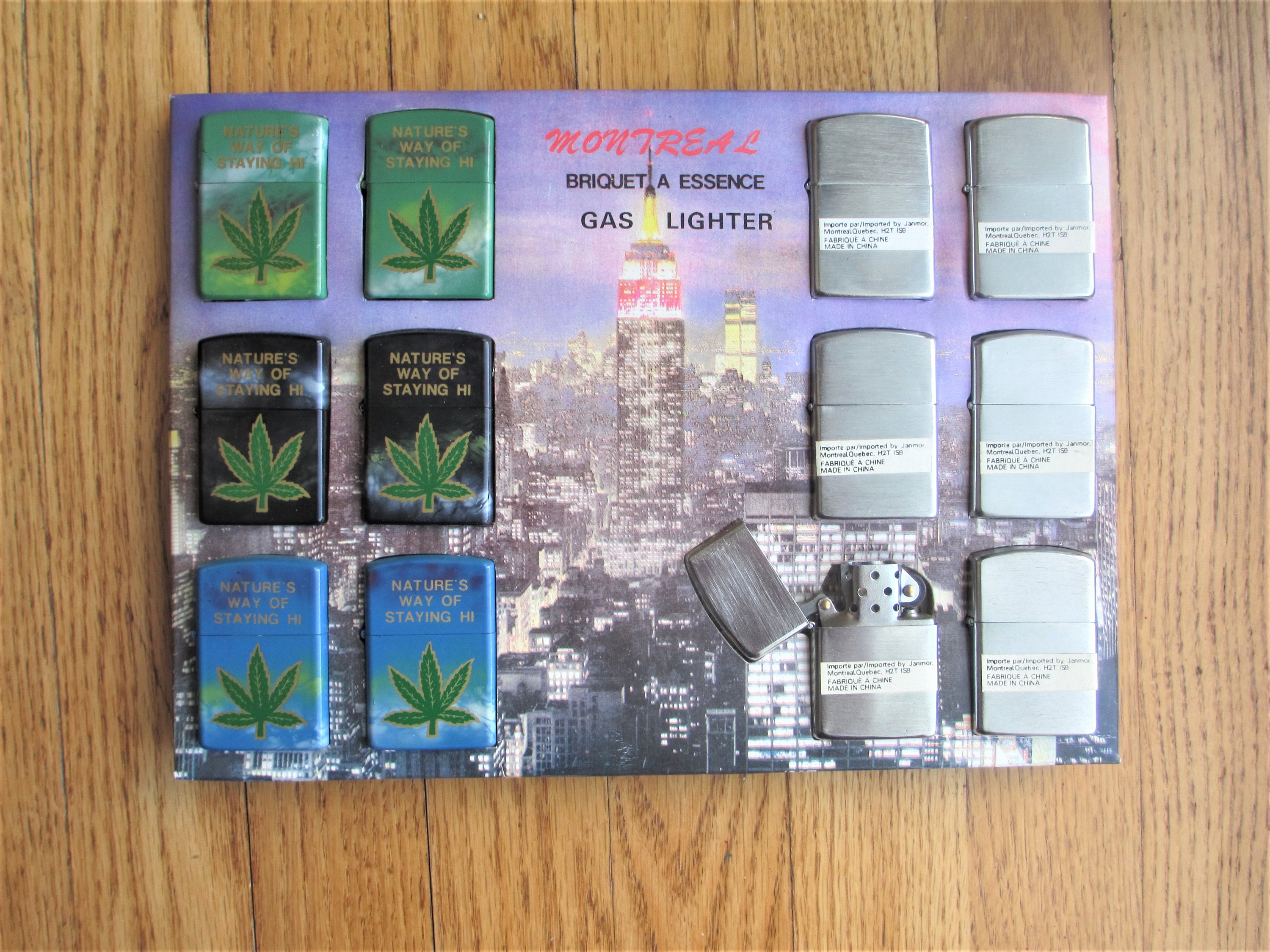 Cigarette Lighters Store Display With 12 Lighters, Counter Display and ...