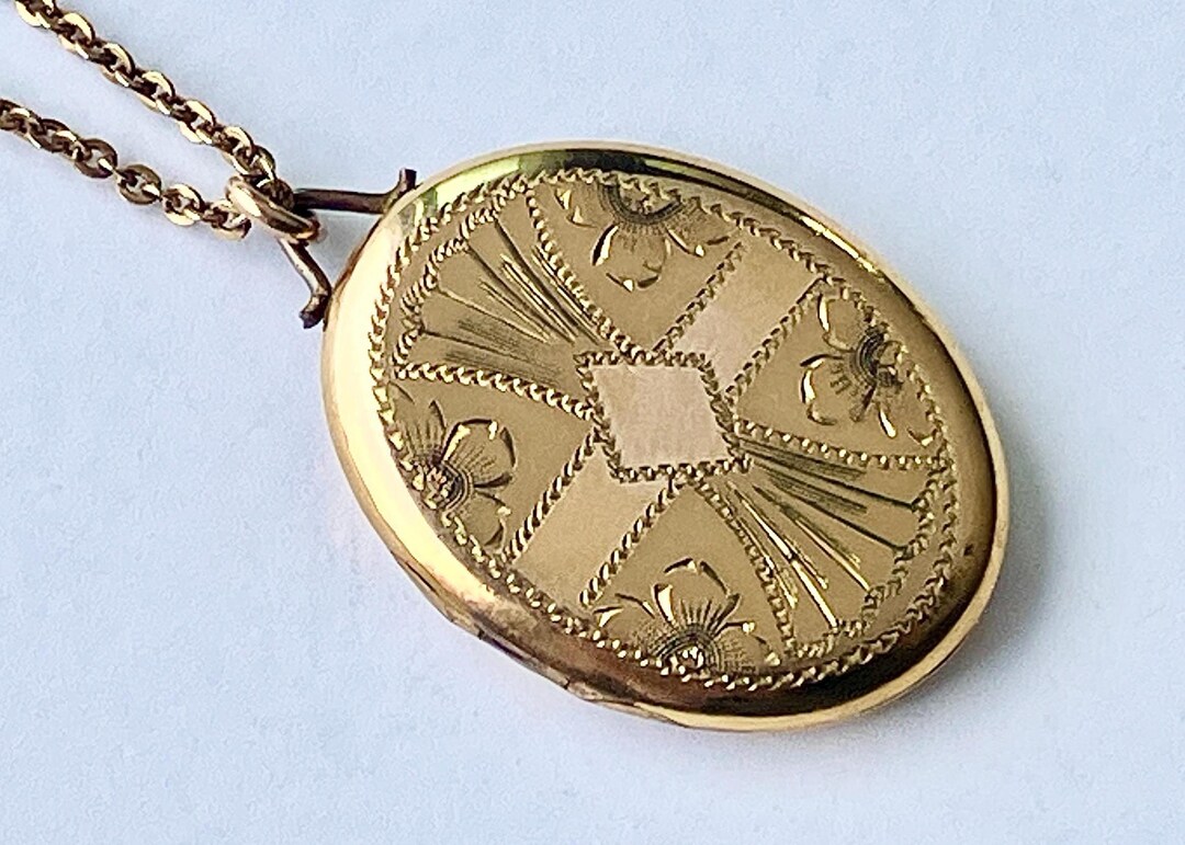 Antique Victorian Oval Engraved Locket Photo Necklace, Gold Filled ...