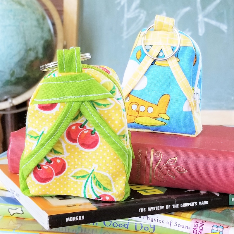 Mini Backpack Keychain - Etsy