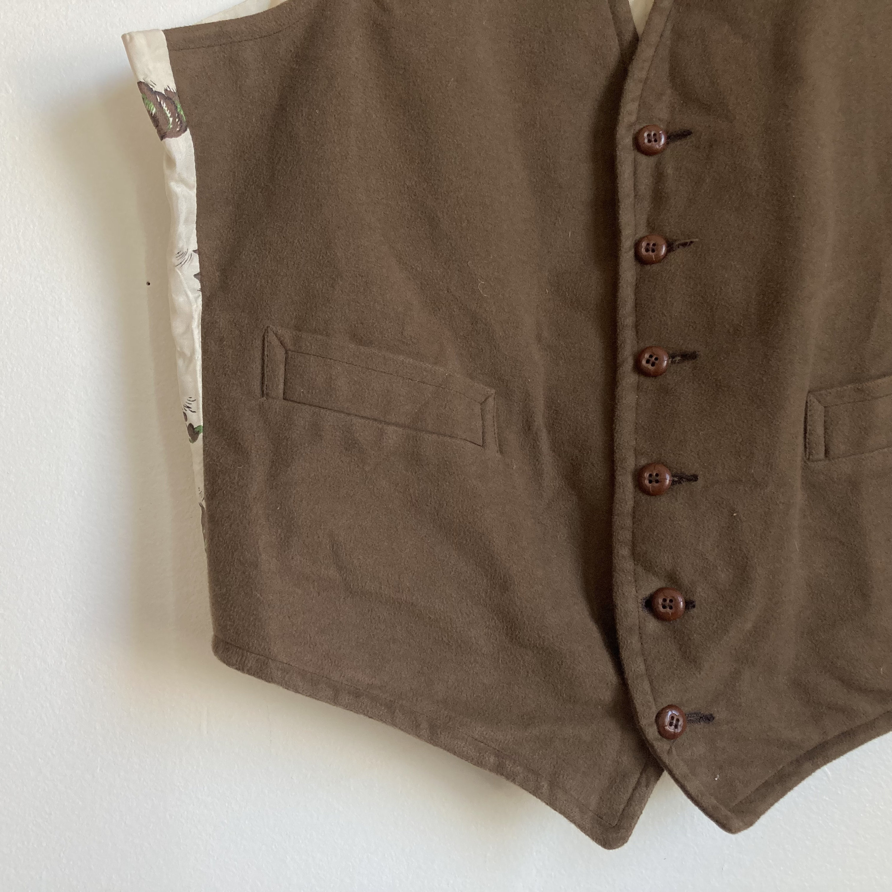 M L Vintage Moleskin Hunting Vest With Novelty Print Back Birds Elk ...