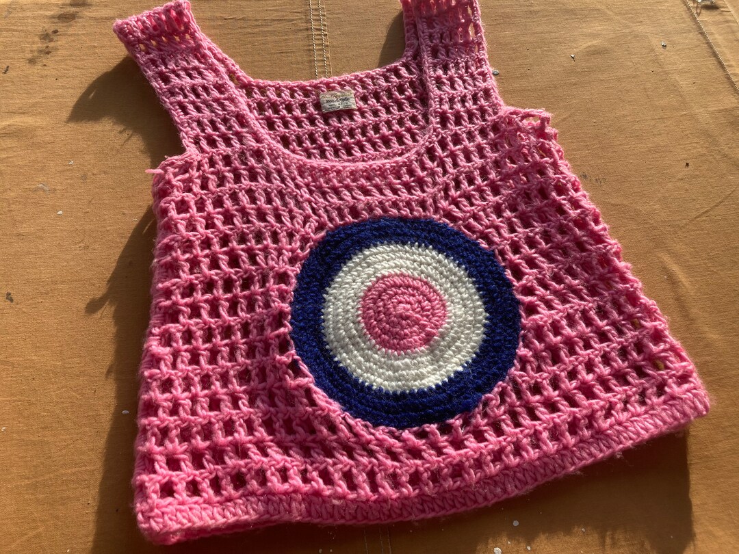 M 1960s Mod Crocheted Tank Top With Target Pink MCM Crochet Sleeveless ...