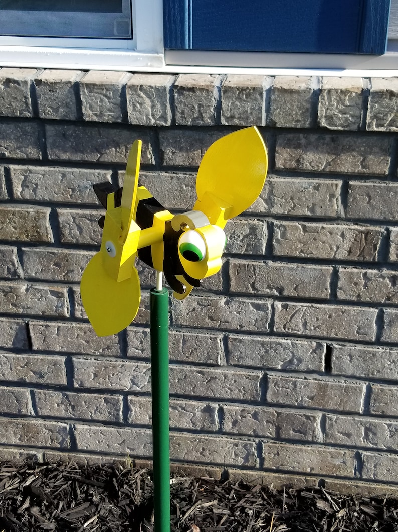 Bubble Bee Whirligig, Garden Decor - Etsy