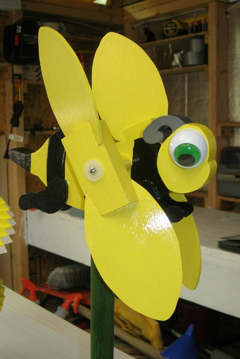 Bubble Bee Whirligig, Garden Decor - Etsy