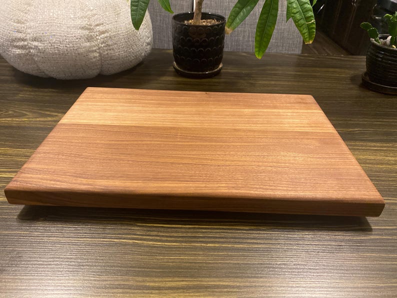 Large Walnut Butcher Block Cutting Board With Rounded Edges, 20"x13.5 ...