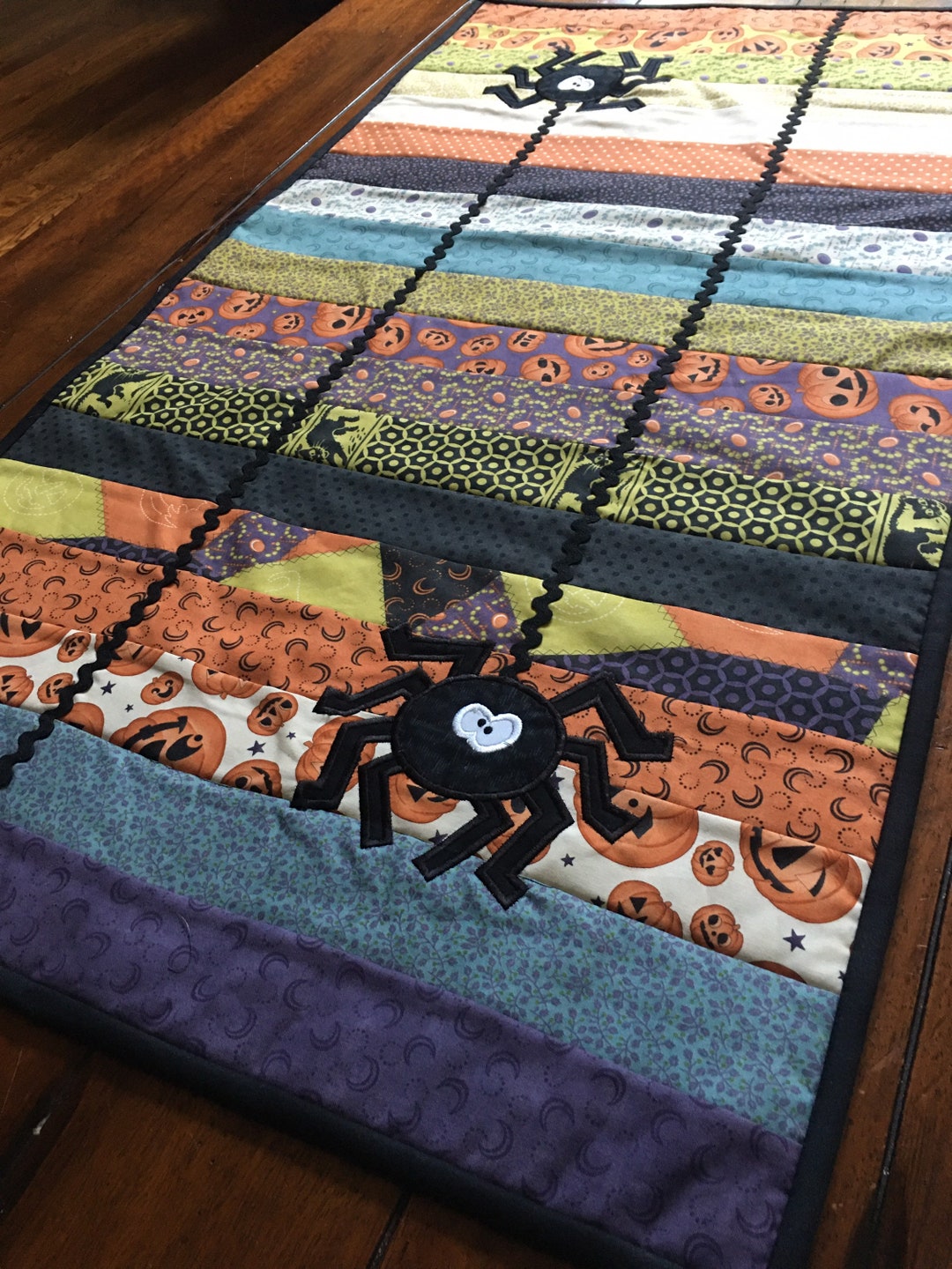 Spider Table Runner Halloween Table Runner Spooky Table - Etsy