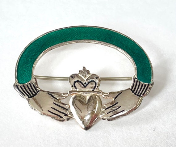 vintage celtic pin - Gem