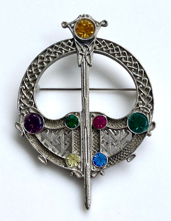 Vintage scottish penannular brooch - Gem
