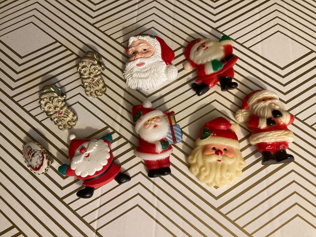 Choice of ONE Vintage Modern Christmas Xmas Santa Face Holiday Pin ...