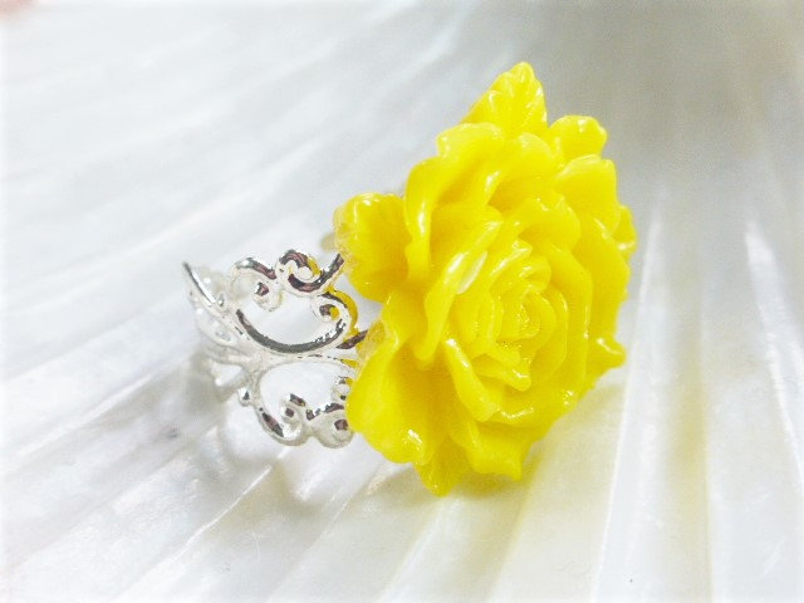 Beautiful Large Rose Carnation Flower Adjustable Brass Filigree Ring ...