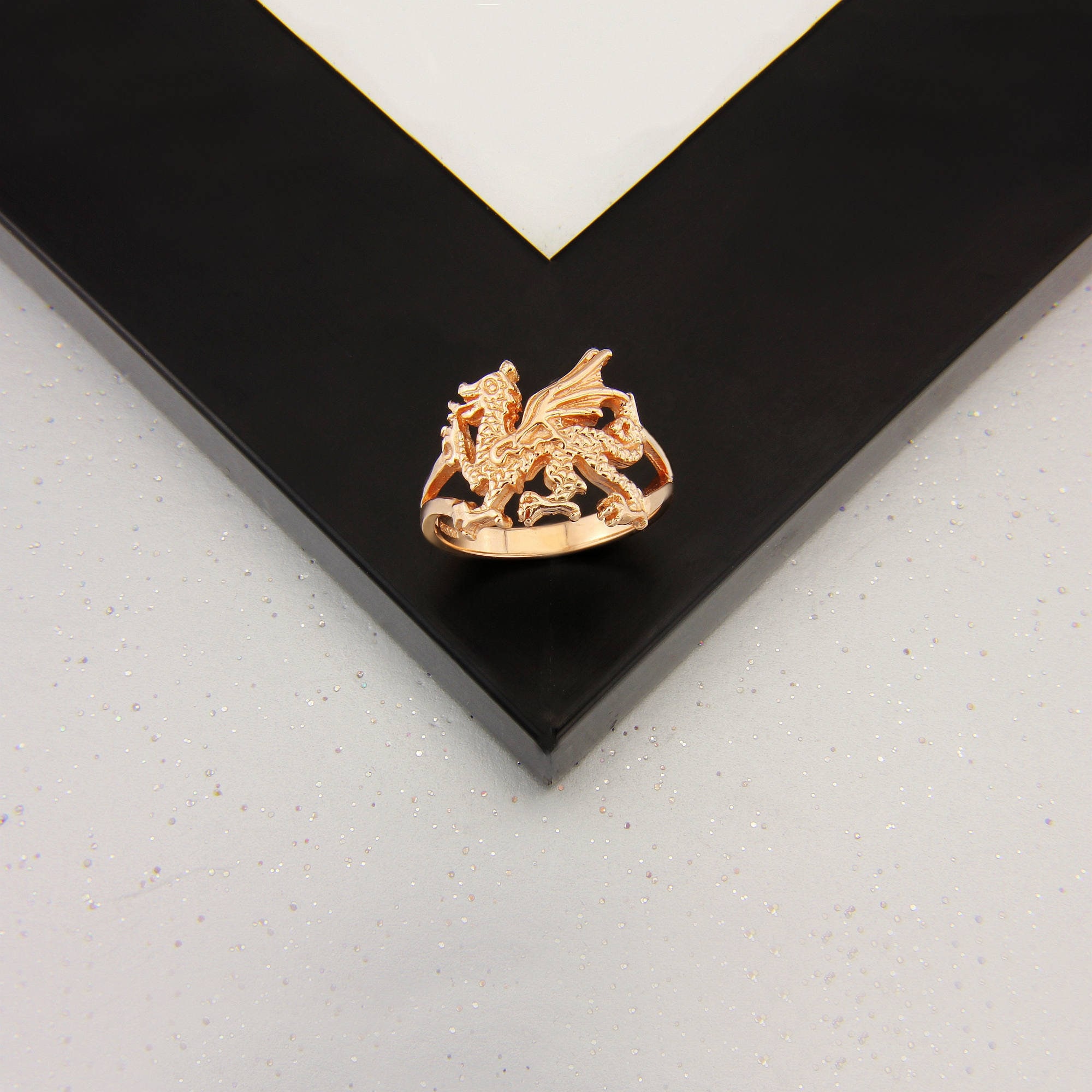 Welsh Dragon Ring in Solid Rose Gold - Etsy