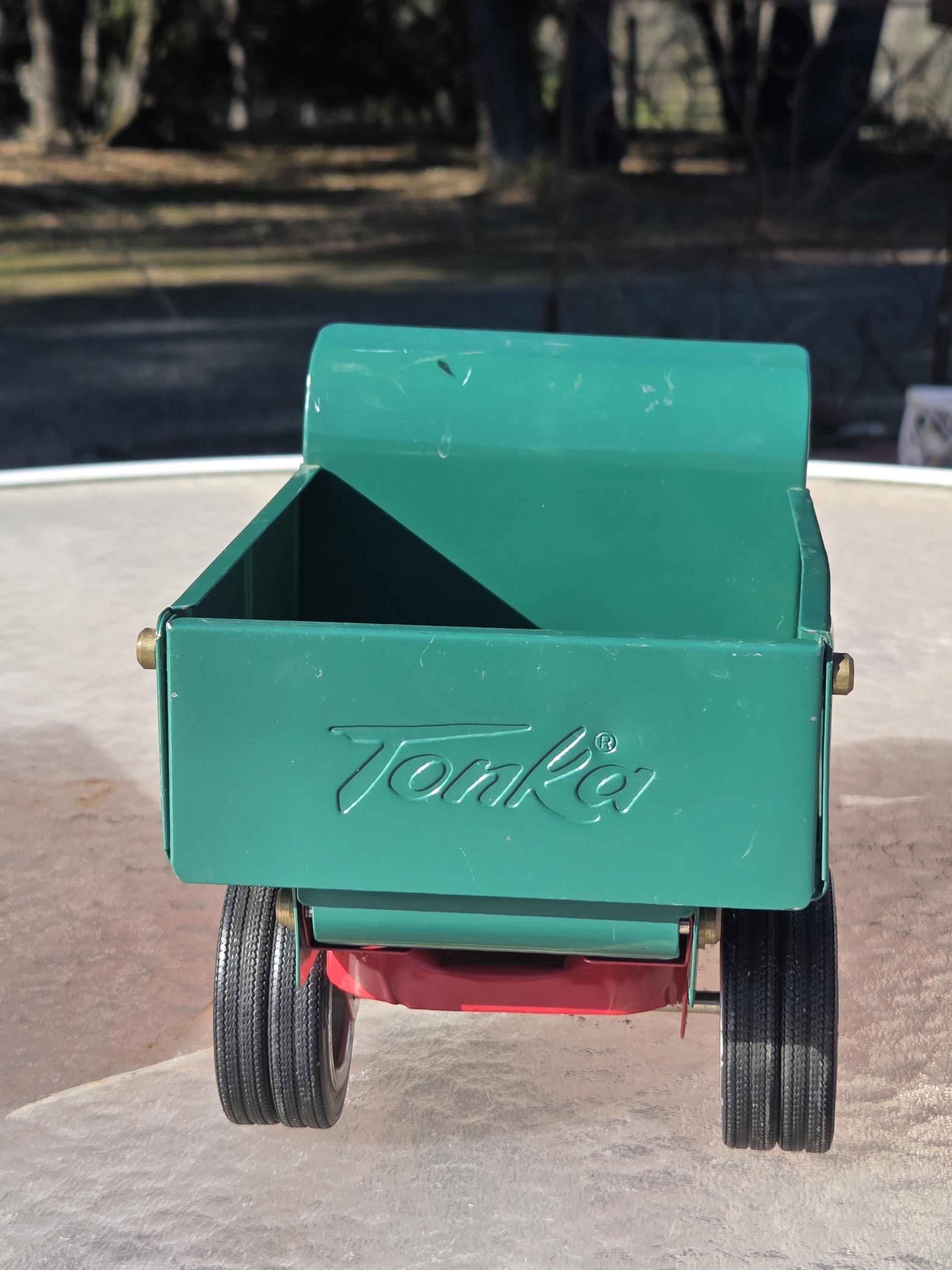 Tonka Dump Truck Red & Green Pressed Steel - Never Played With ...