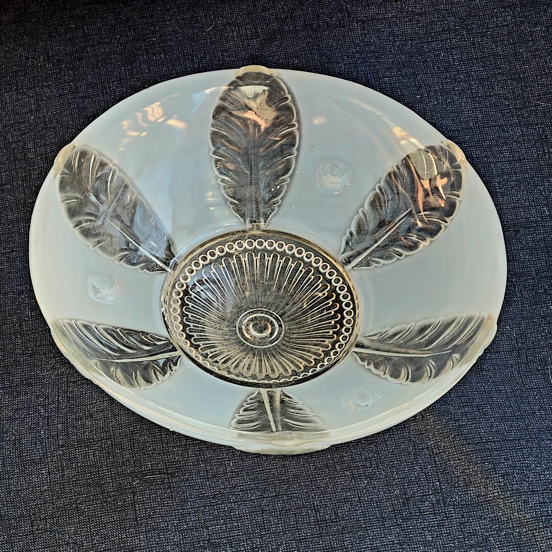 Vintage Glass 3 Chain Ceiling Fixture Frosted Glass Beautiful Powder ...