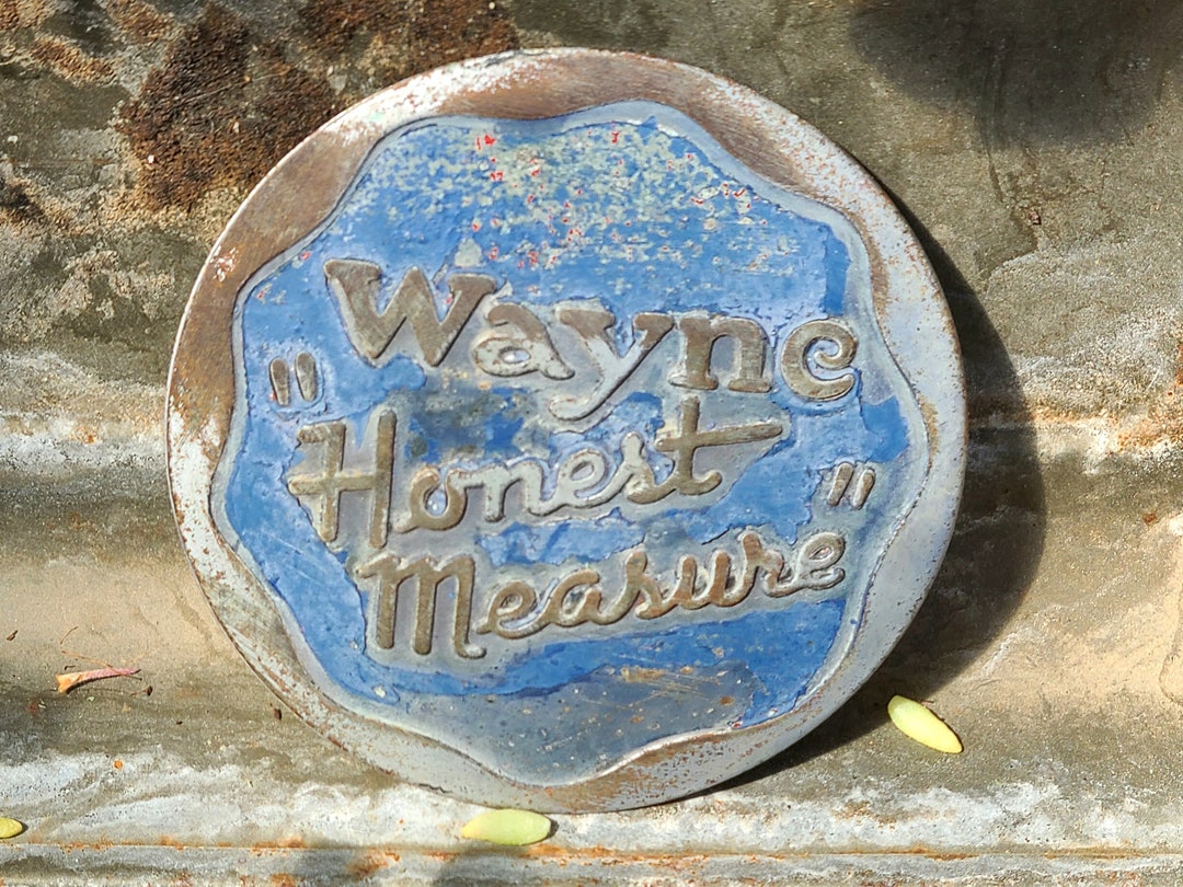 Wayne 60 Honest Measure 1930s Original - RARE Gas Pump Emblem - Etsy