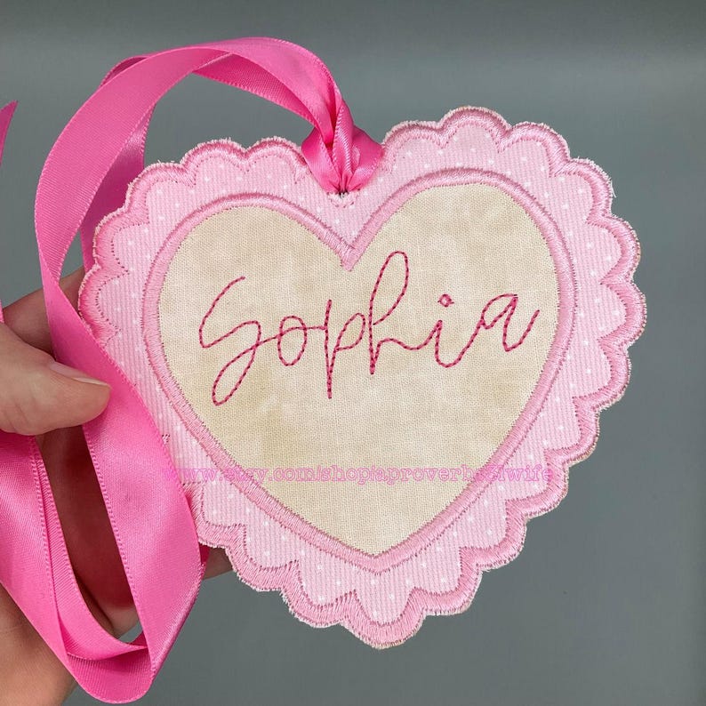 ITH Scalloped Edge Heart Name Tag Banner BUNDLE - Valentines Heart Tag ...