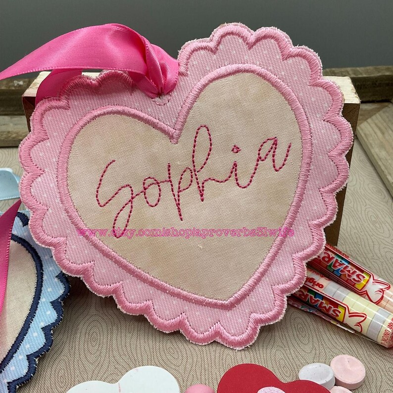 ITH Scalloped Edge Heart Name Tag Banner BUNDLE - Valentines Heart Tag ...