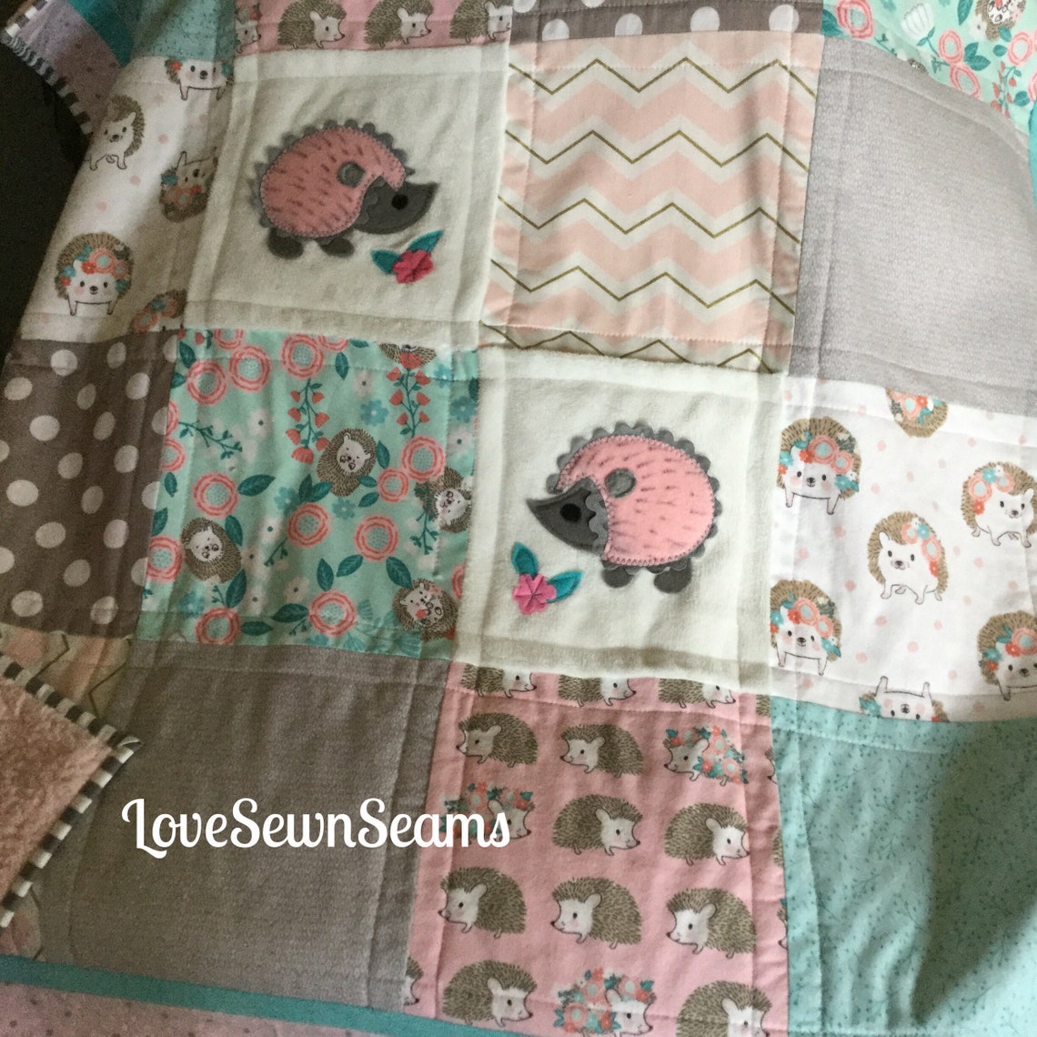MADE TO Order/hedgehog Quilt/hedgehog Baby Quilt/hedgehog/baby - Etsy