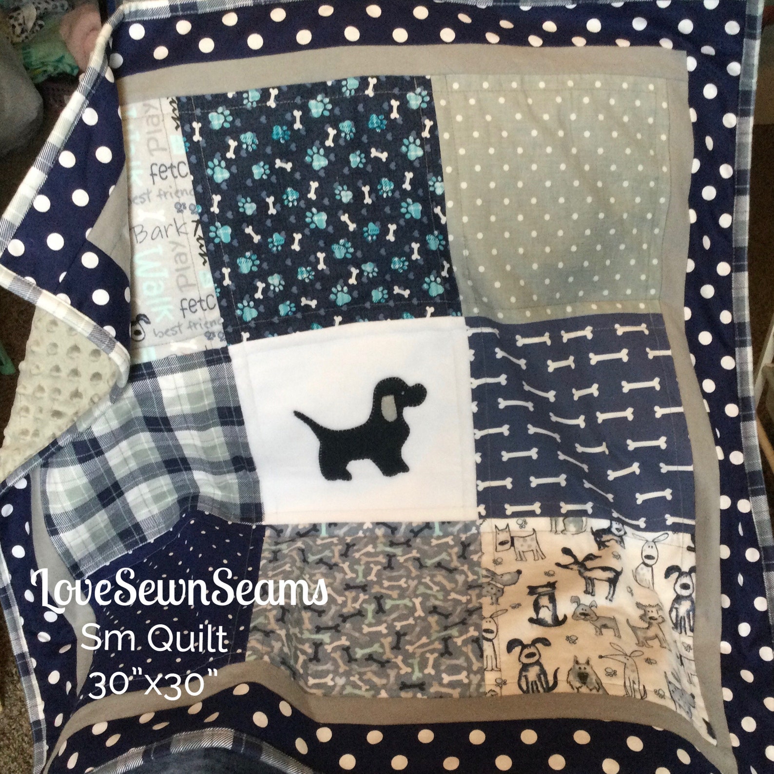 MADE TO Order/puppy Quilt/paw Quilt/dog Lover Quilt/labrador - Etsy