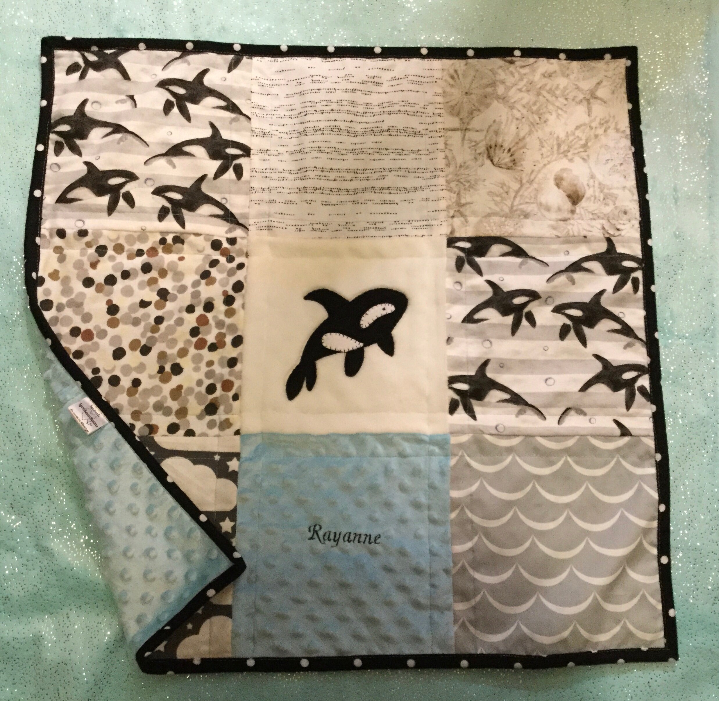 MADE TO Order/orca Quilt/choose Accent Color/orca Lovey/orca - Etsy Canada