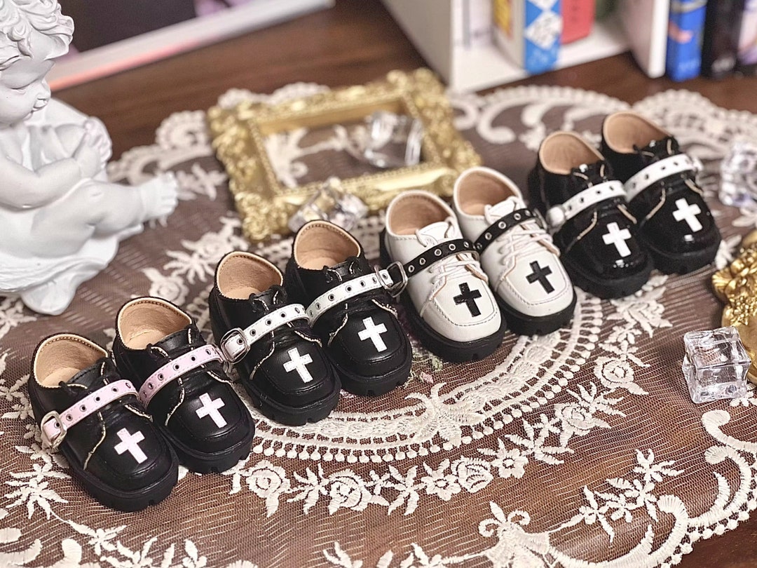 Prayer Cross Shoes for BJD Msd , 4 Colors - Etsy