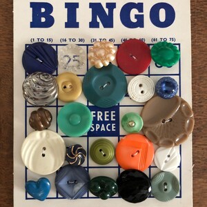 24 Vintage Buttons on Bingo Card 13 - Etsy