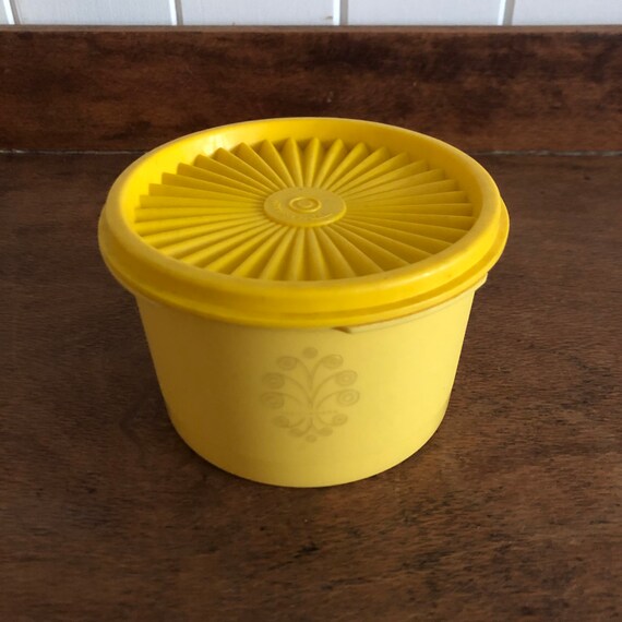 Kitchen & Dining Yellow Tupperware container Kitchen Storage etna.com.pe