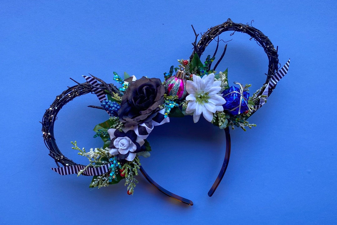 Holiday Inspired Vine Mouse Ears - Etsy