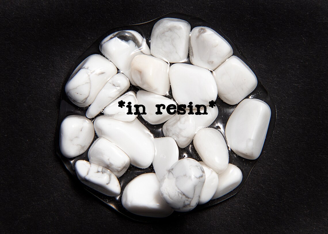 Bulk Howlite Crystal Chips 1/2 Pound TUMBLED Healing | Etsy