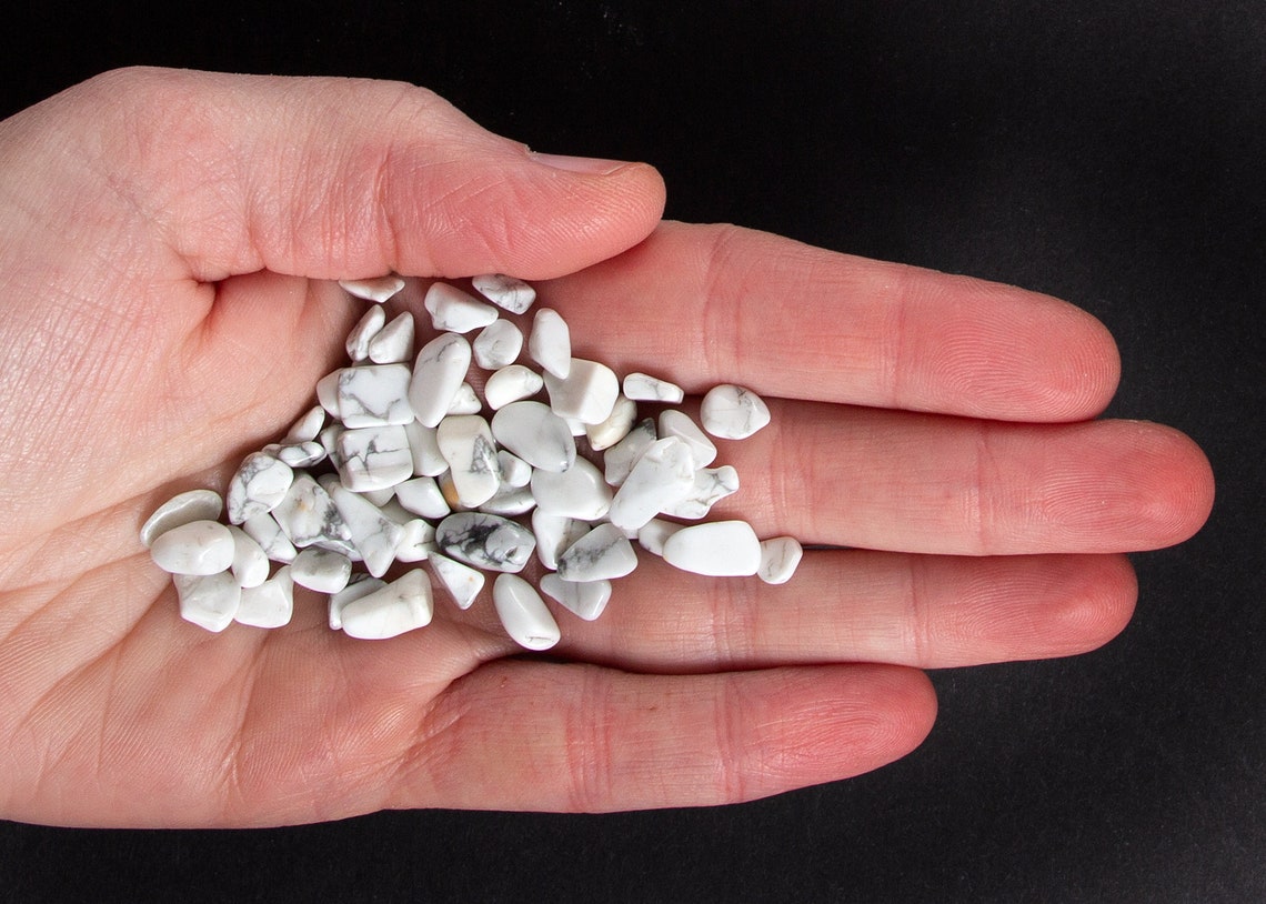 Bulk Howlite Crystal Chips 1/2 Pound TUMBLED Healing | Etsy