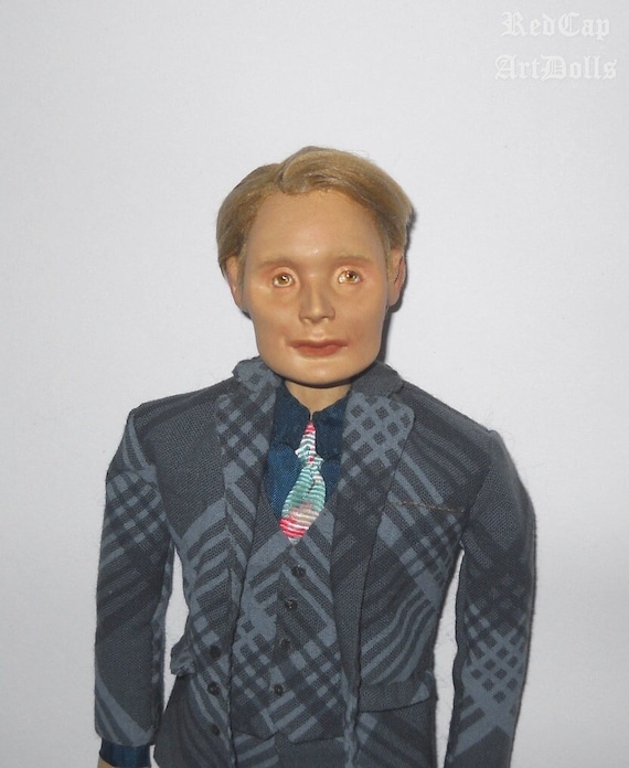 Mads Mikkelsen As Hannibal