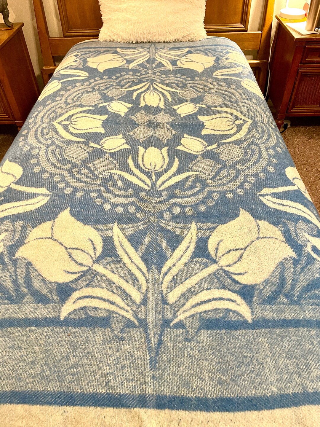 WOOL BLANKET TULIP Pattern Beautiful Wool Vintage Reversible Blanket ...